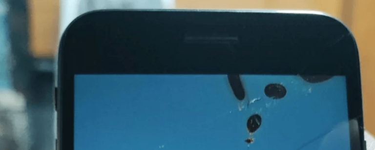 Black Ink Spots or Bleeding iPhone Screen? How to Fix • macReports